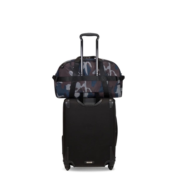 Andi New York | Bags | Andi New York Convertible Backpack Duffle Nwt ...
